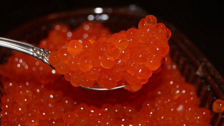 Red Caviar: Which Type to Choose – Cook It