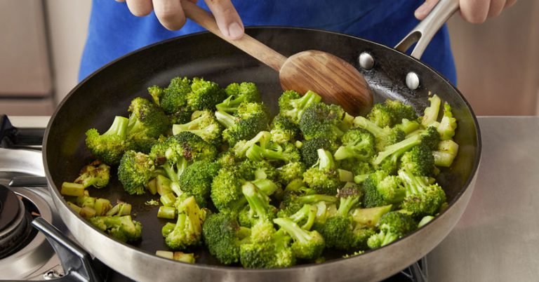 The Best Parts of Broccoli – Cook It