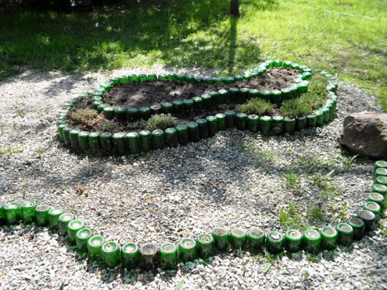 How to Upcycle Glass Bottles into a Garden Border – Cook It